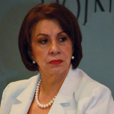 Mujer visionaria impulsora de la Industria Automotriz - Estrategia Aduanera